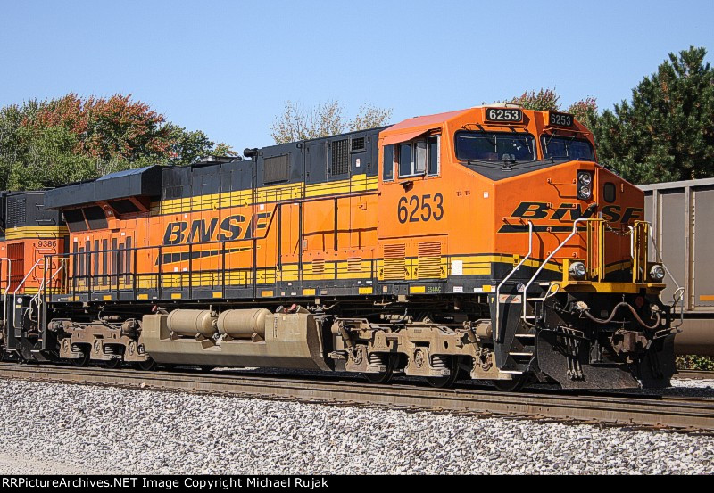 BNSF 6253
